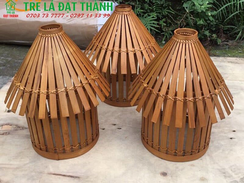 Đèn Tre Mái Lá
